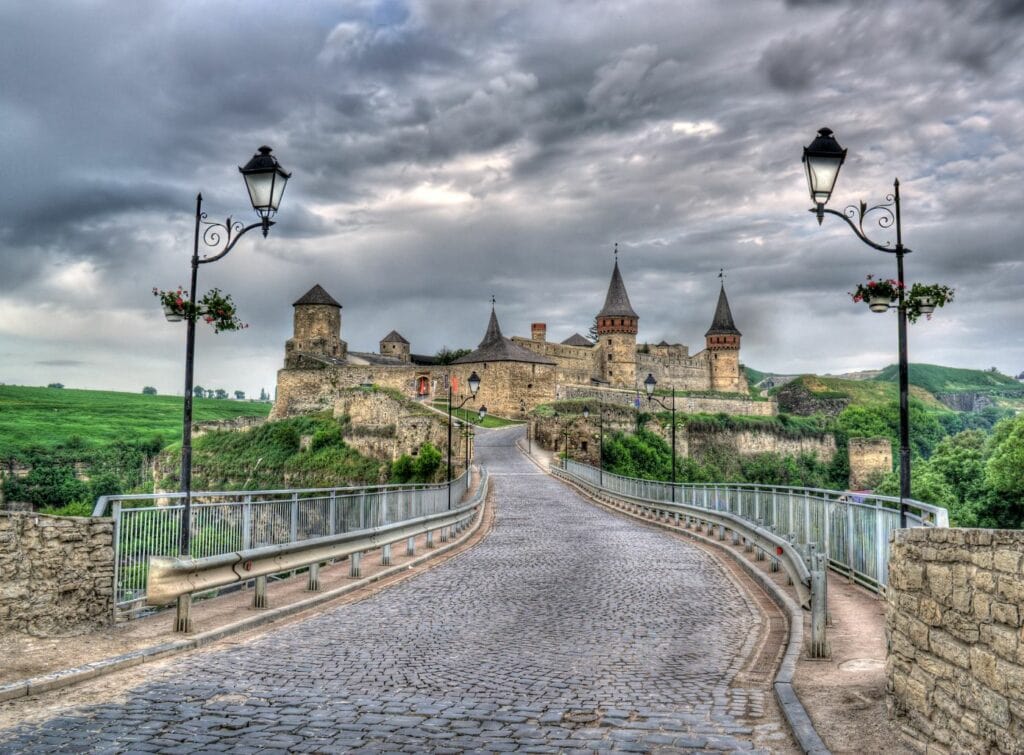 Majestic Fortresses: Turkeys Best Castles for History Buffs - Muslim ...